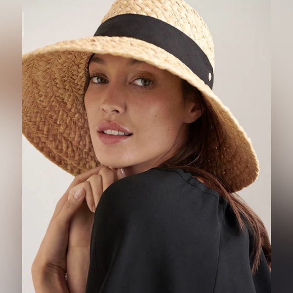 Helen Kaminski | Accessories | Helen Kaminski Classic 5 Raffia Woven ...